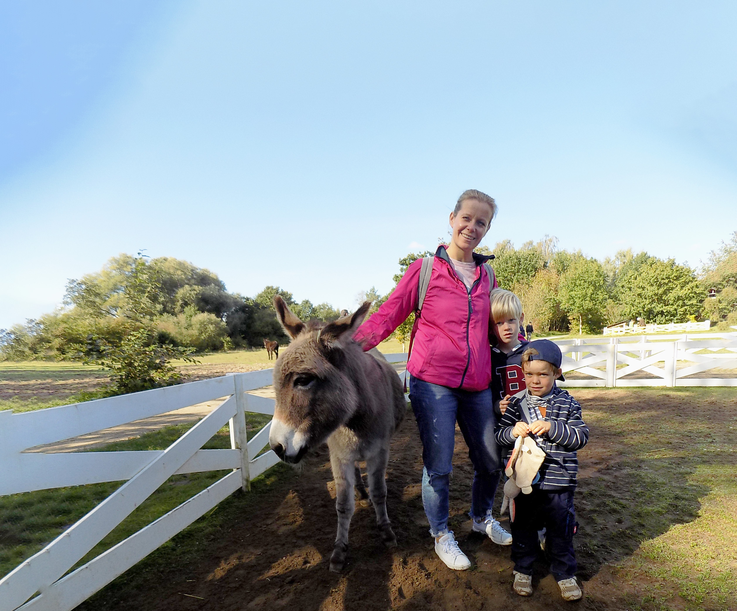 Einhunderttausendste Besucherin in der Arche Warder - Arche Warder